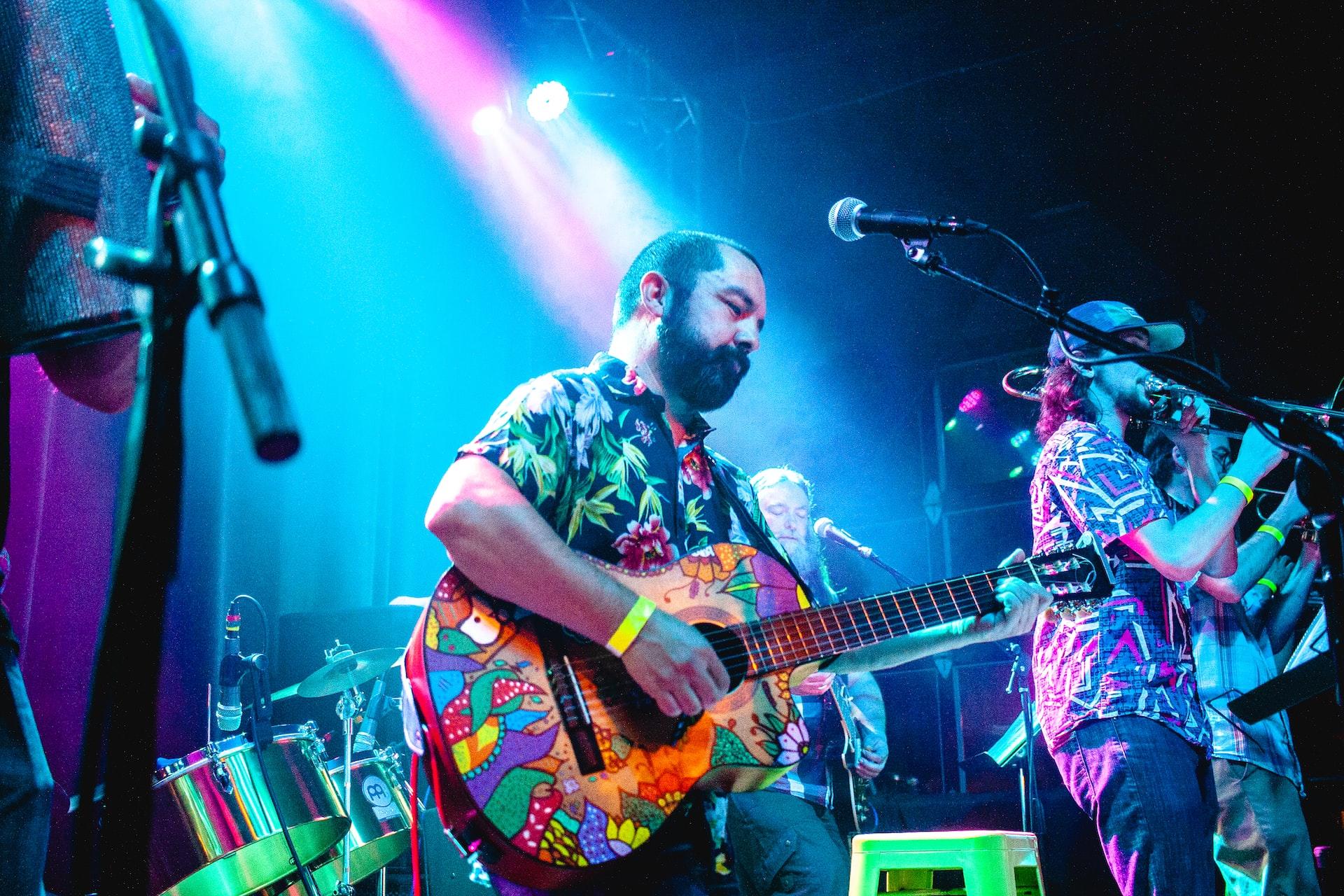 ¿Cuáles Son los Diferentes Estilos de Cumbia? | Superprof